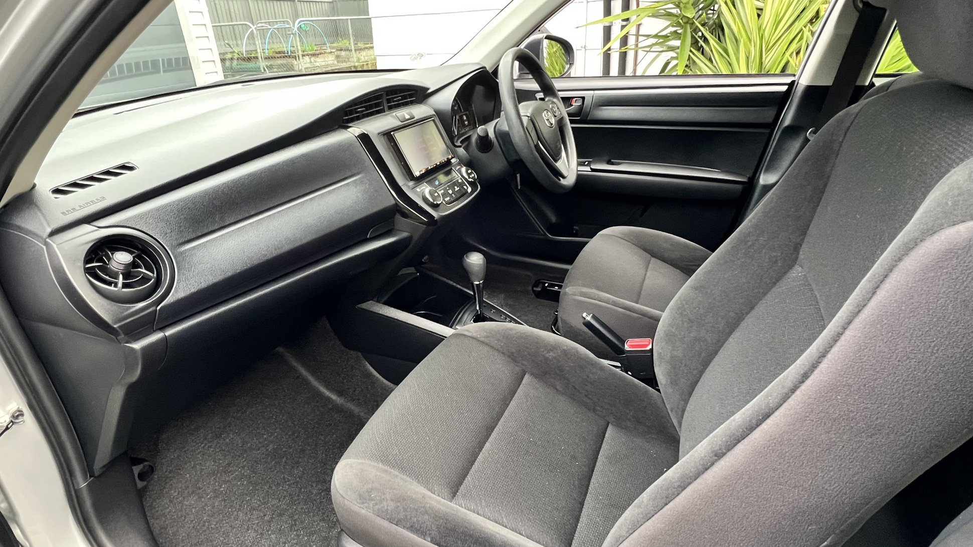 Divine Cars - Products details | Toyota Corolla Axio Hybrid 2017